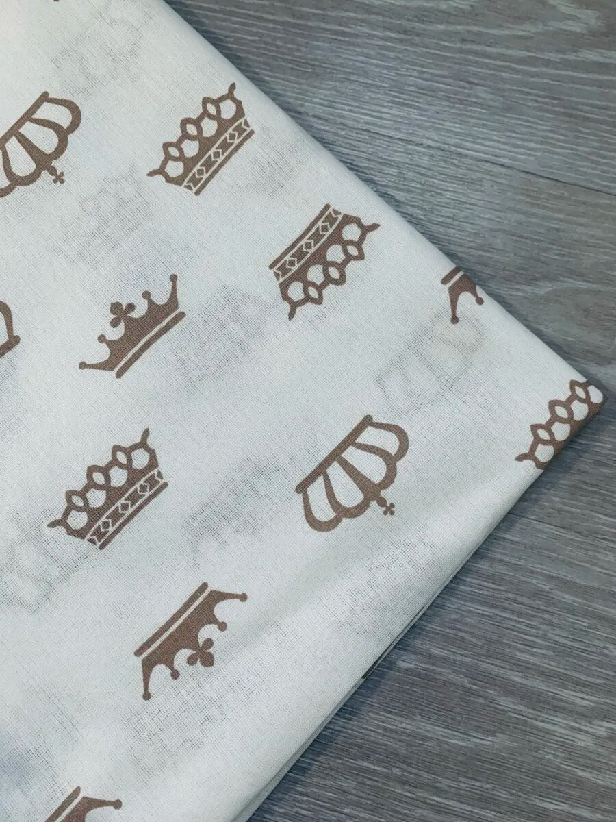 Ткань для шитья и рукоделия, Бязь, 100% хлопок, 1,5x0.5 м. Короны бежевые