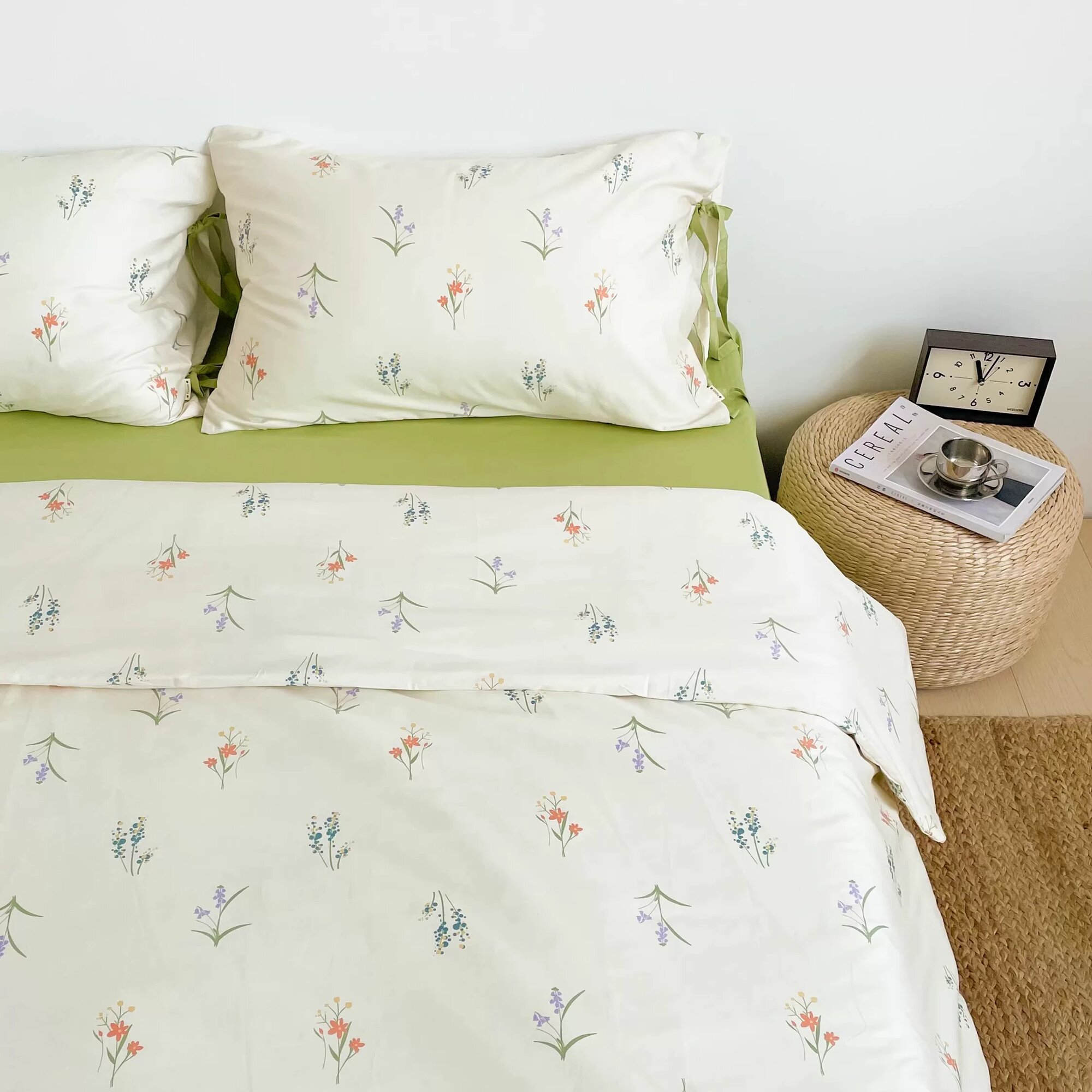 Комплект постельного белья In the Flowers Original Green Floral из четырех предметов: простыня, натяжная простыня,