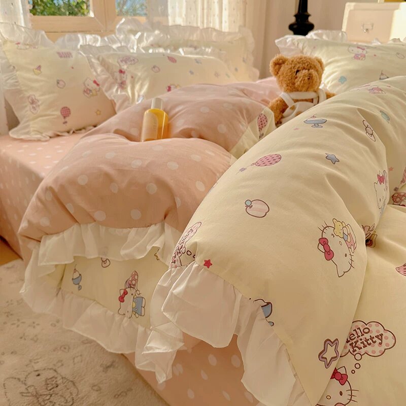 Милый комплект постельного белья Hello Kitty из чистого хлопка с кружевом, состоящий из четырех предметов, а также
