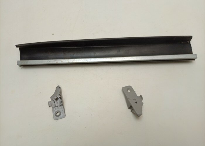 S59T45X0 ктп15 Нижний уплотнитель для посудомоечной машины Bosch S59T45X0 б/у