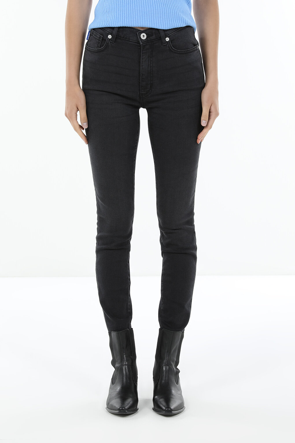 Джинсы HUGO