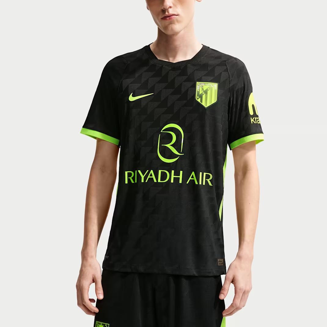Форма спортивная NIKE