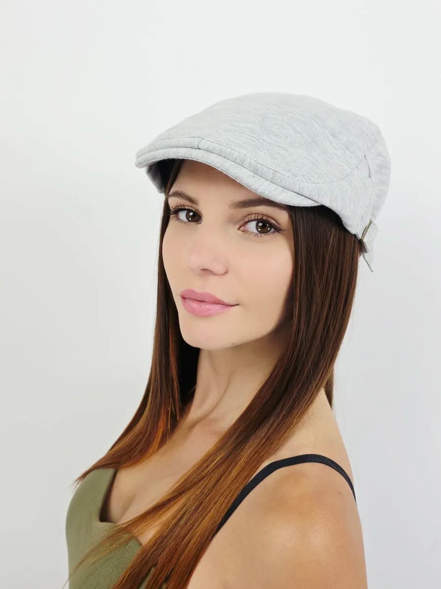 Кепка для женщин