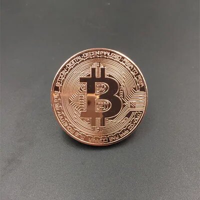 Сувенирная монета Биткоин золотая B