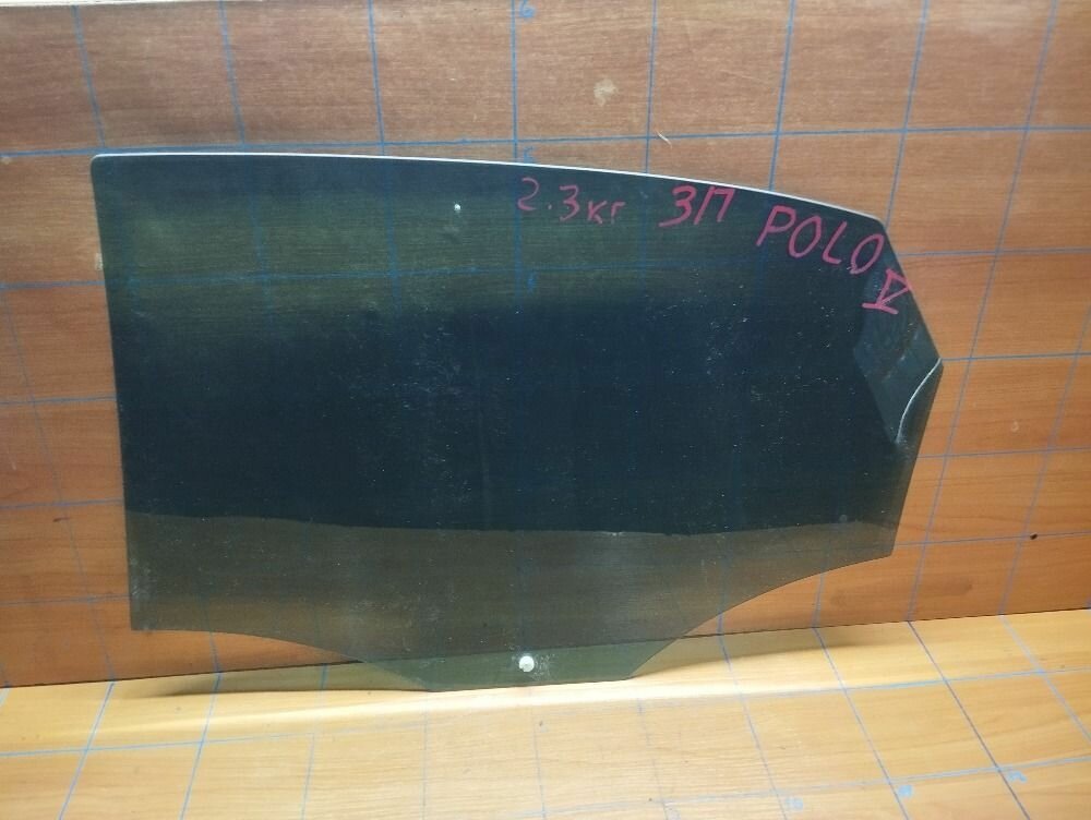 Стекло двери задней правой VW Polo 5 Б/У с пробегом