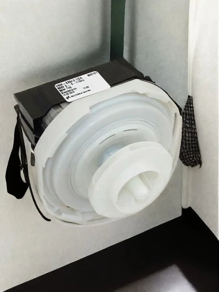 Циркуляционный насос Вlесkmаnn для посудомоечной машины Indesit, Ariston, Hotpoint-Ariston