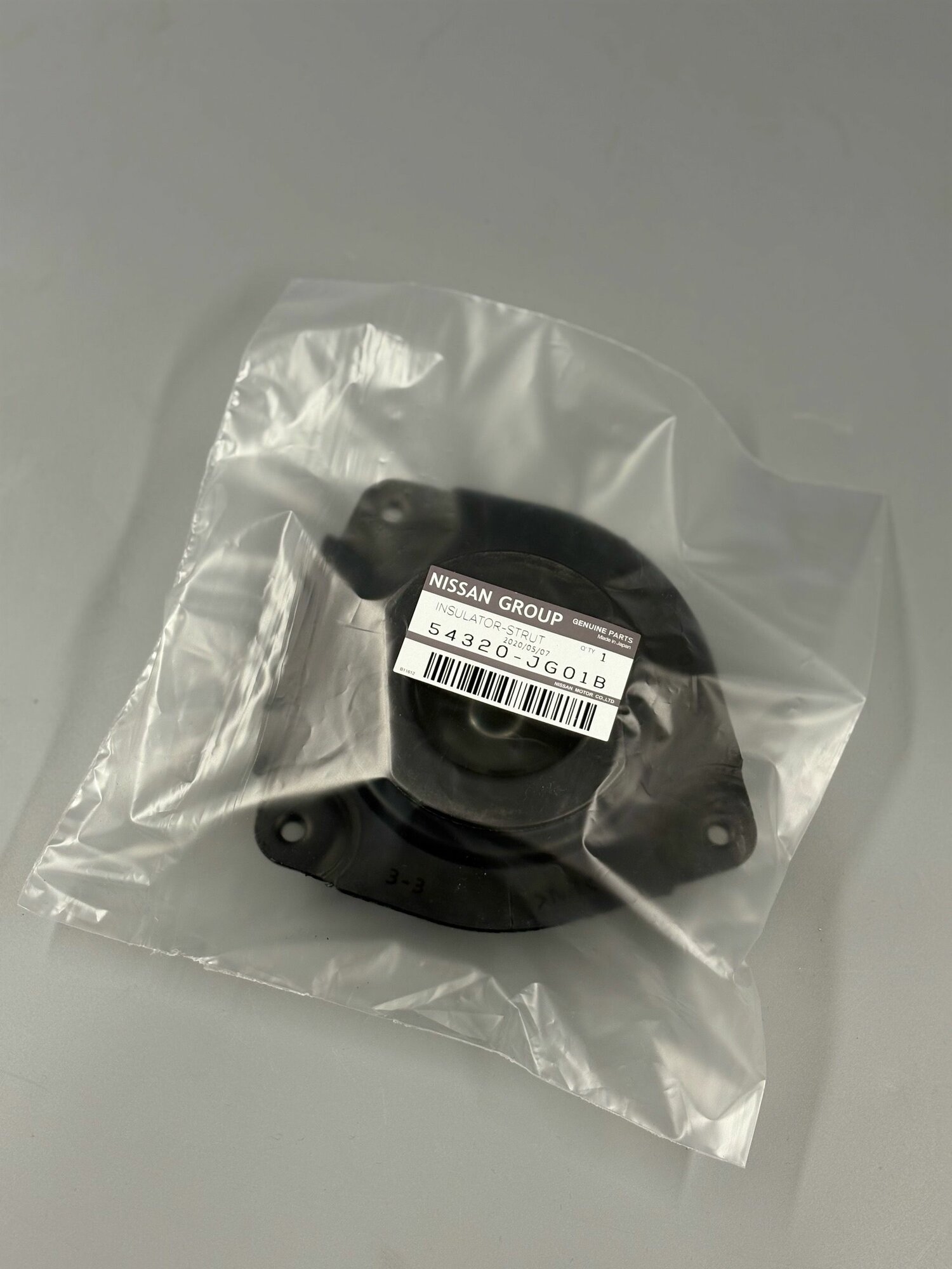 Опора амортизатора Nissan 54320-JG01B оригинал