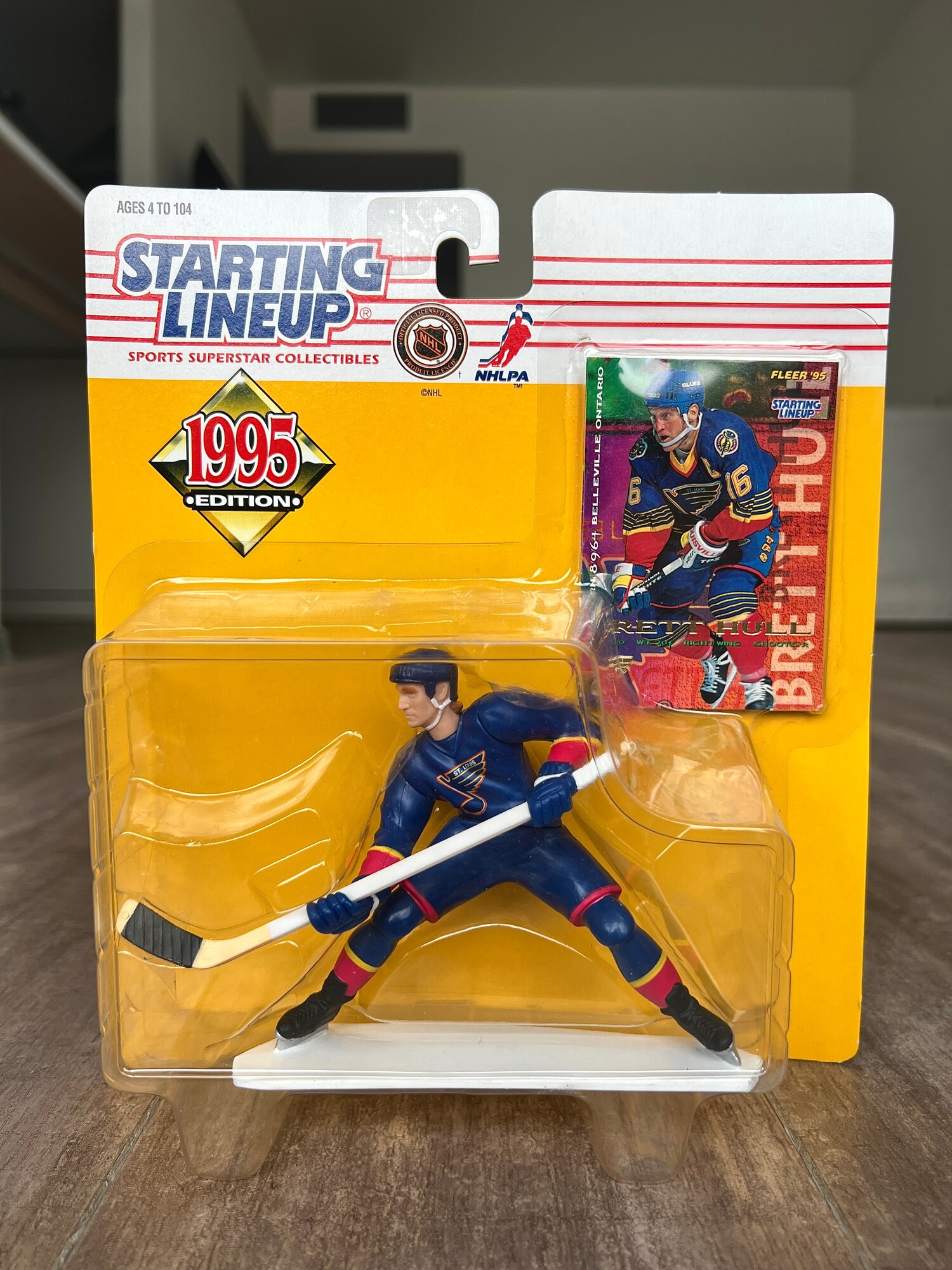 Фигурка NHL St Louis Blues Сент Луис Блюз НХЛ Brett Hull Хоккеист Бретт Халл Hasbro Kenner Хоккей