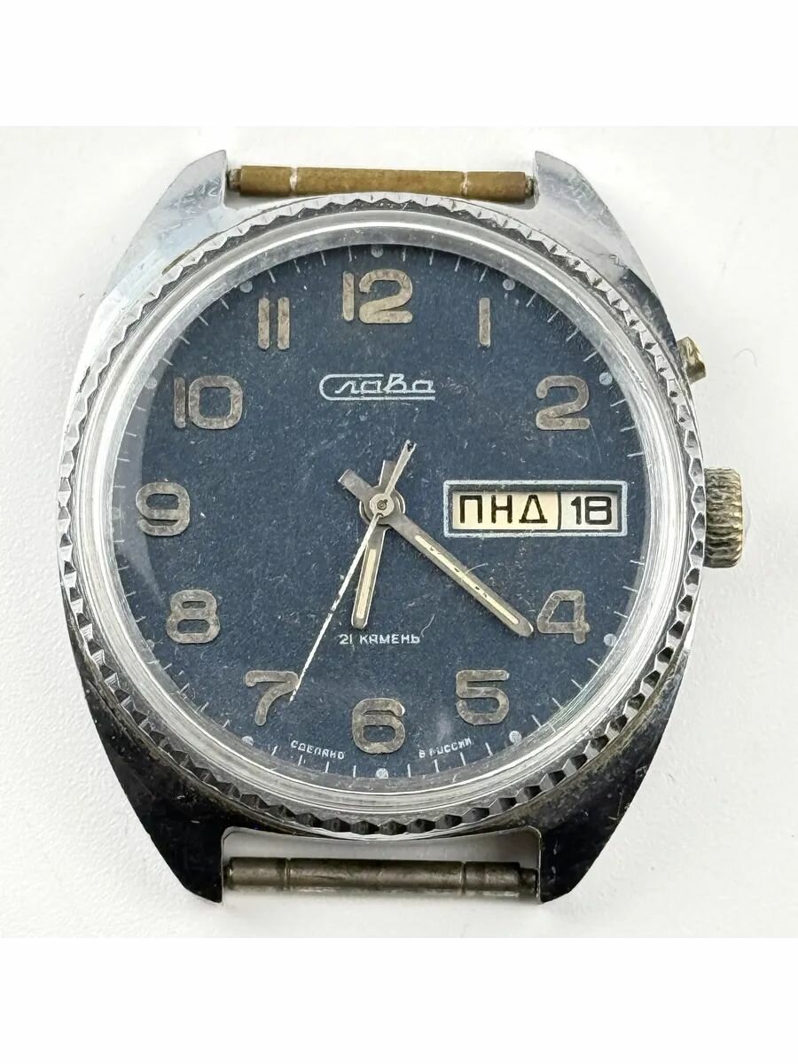 Винтажные часы наручные СССР "Слава"