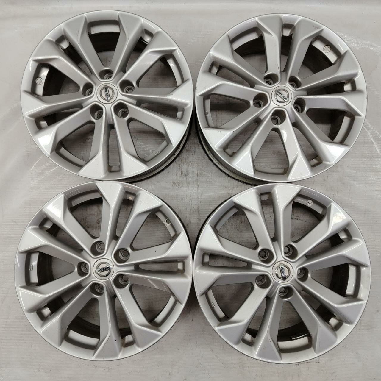 Колесные диски Nissan 17x7 PCD 5x114.3 D66.1 ET45 (оригинал)