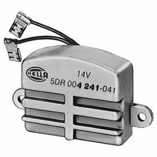Реле регулятор генератора Hella 5DR004241041
