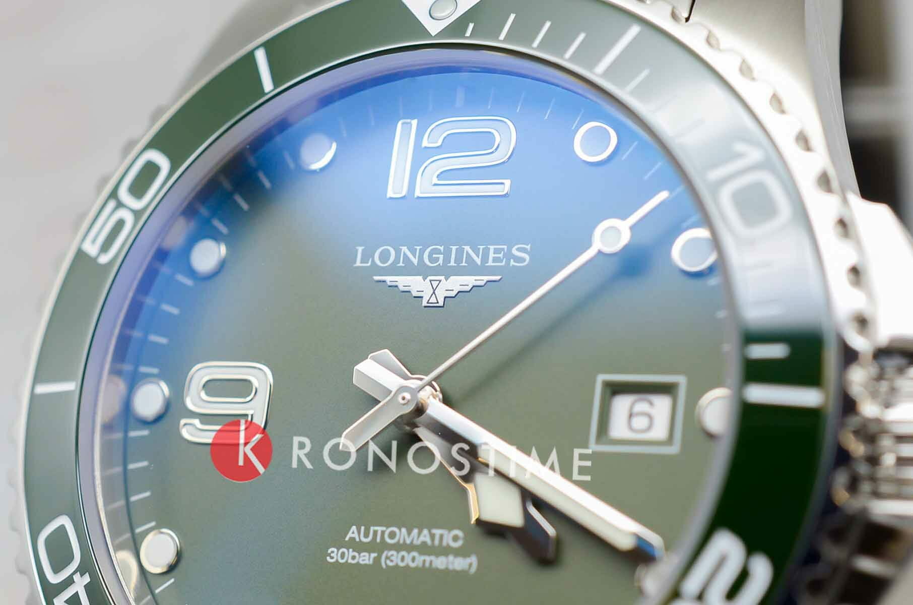 Наручные часы LONGINES, серебристый/зеленый — фото 1
