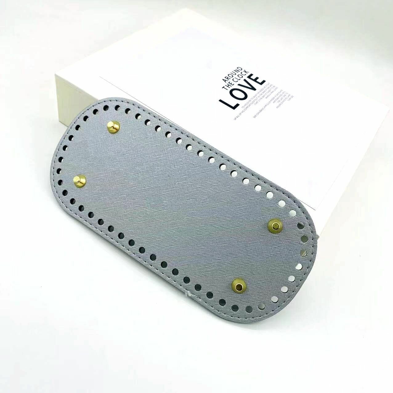 Донышко с ножками для вязания сумки, корзины. 10х22 см. Овал. Искусственная кожа