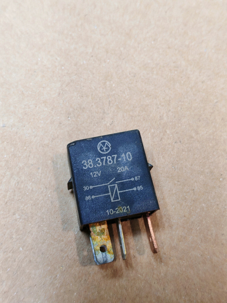 Реле Geely MK 4 pin (38.378710)