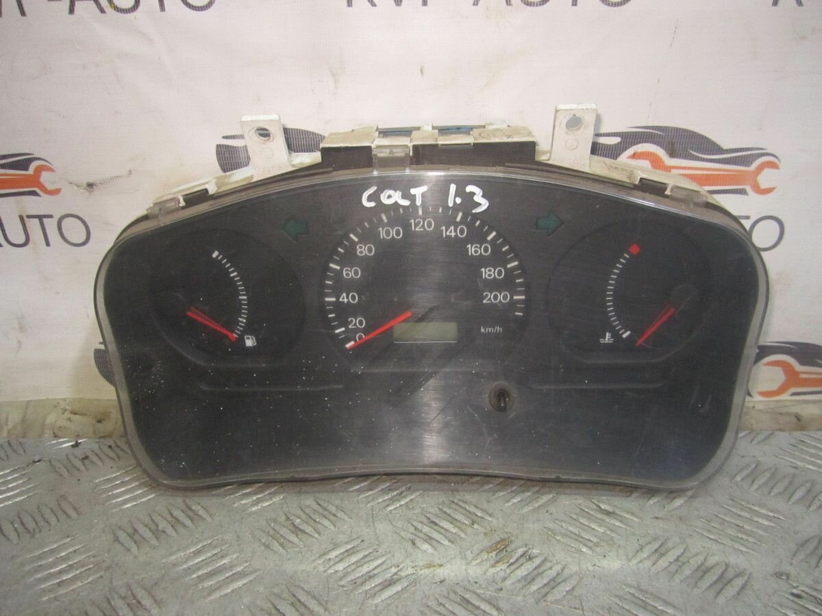 Панель приборов Mitsubishi Colt CJ 1996-2004