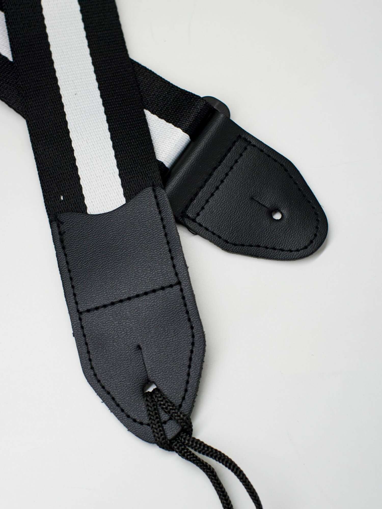 Ремень для гитары BaggZ G-strap-3W из прочной ткани, наконечники из кожи — фото 1