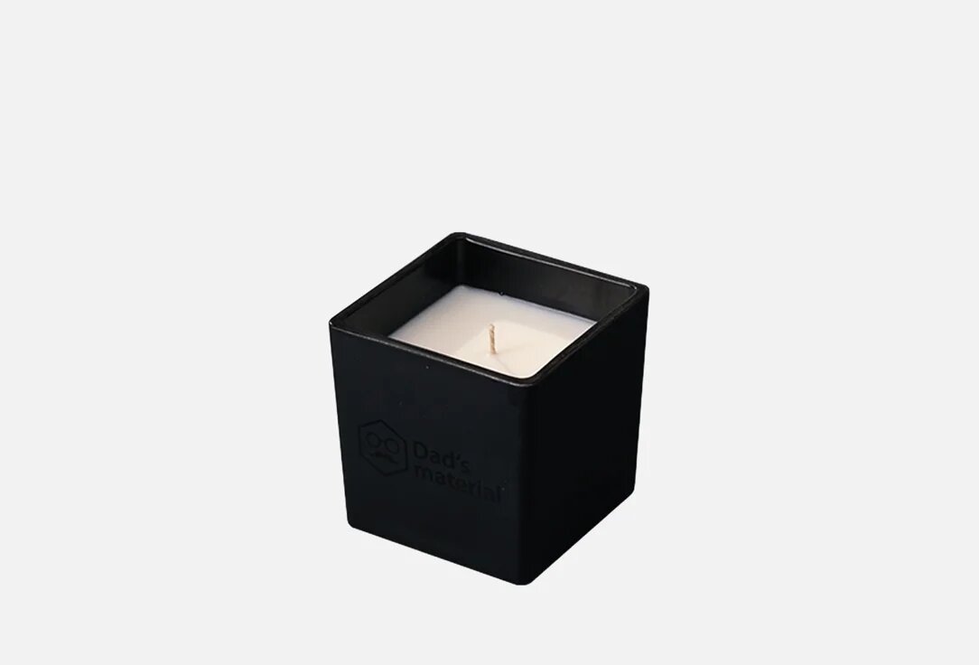 Dad's material Cedarwood Blanc, Cashmere Musk & Black Coral Ароматическая свеча 90 г