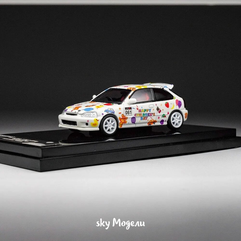 Машинка Motorhelix 1:64 Honda Civic Type R(EK9) Children's Day