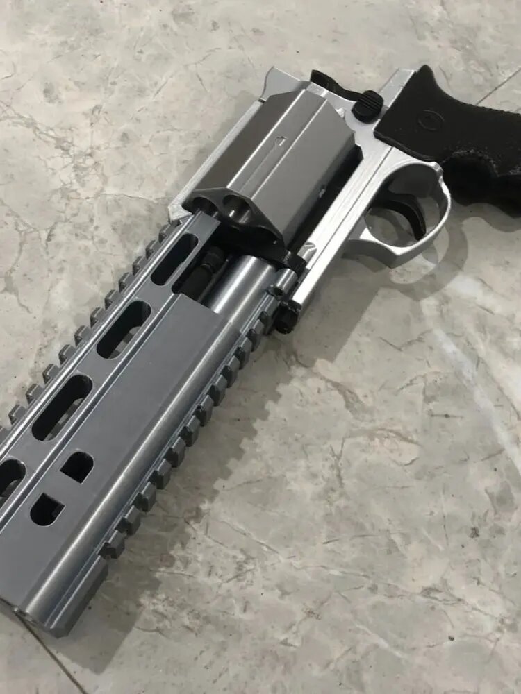 Игрушечное оружие Обитель Зла 9 Реквием револьвер пистолет металл светло-серый Китай