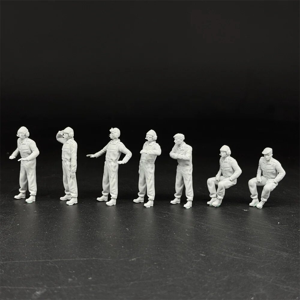 Модель танка Леопард 1/35 масштаба Белый, Full body 7 Figures — фото 1