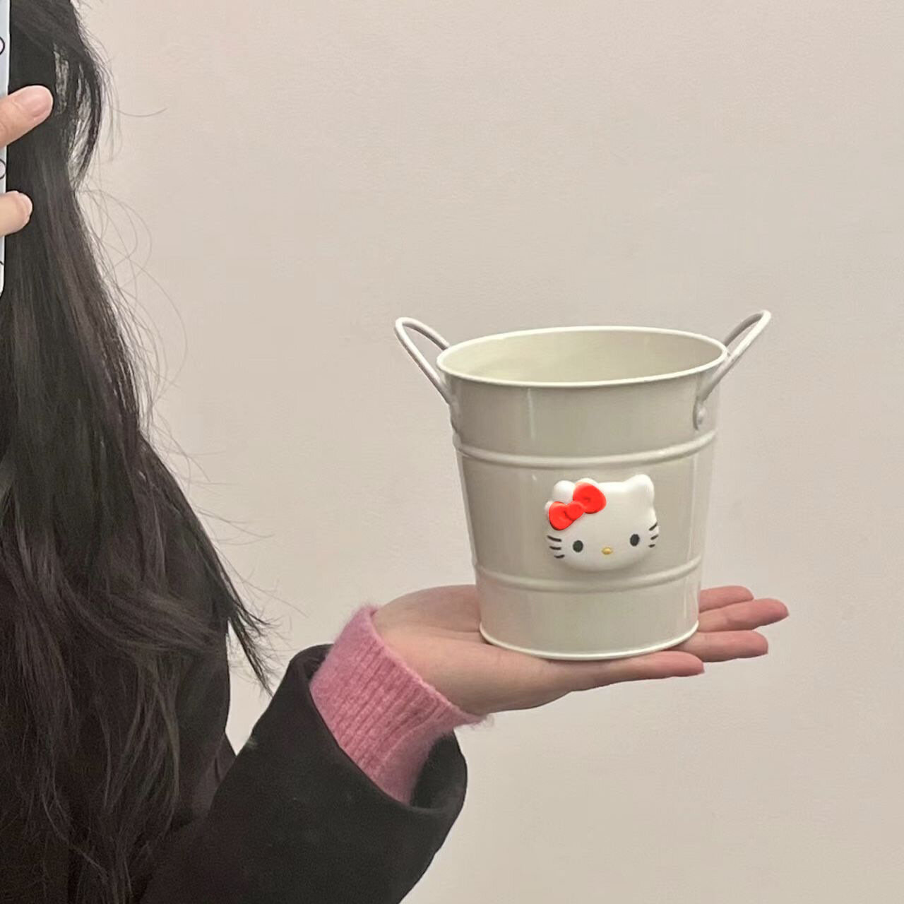 Белая корзина для макияжа с Хеллоу Китти и красной кошачьей наклейкой, компактная, для канцелярии и косметики