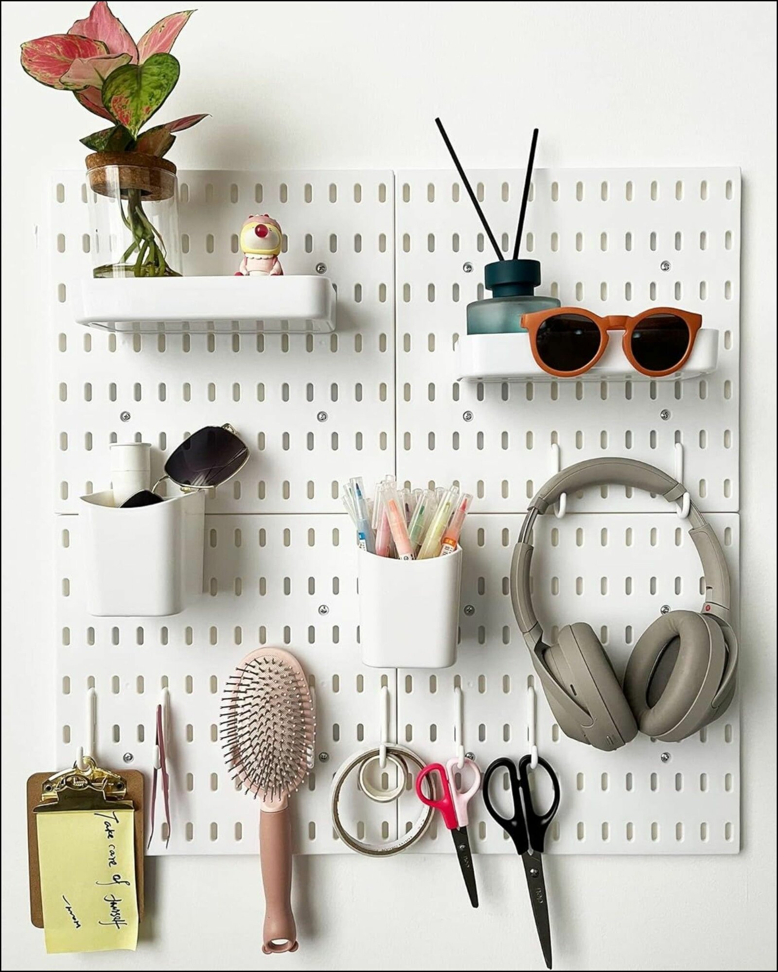 Пегборд на стену, Для хранения на стене, организации ремесел, декоративных экспозиций, 56*56cm,30 в 1
