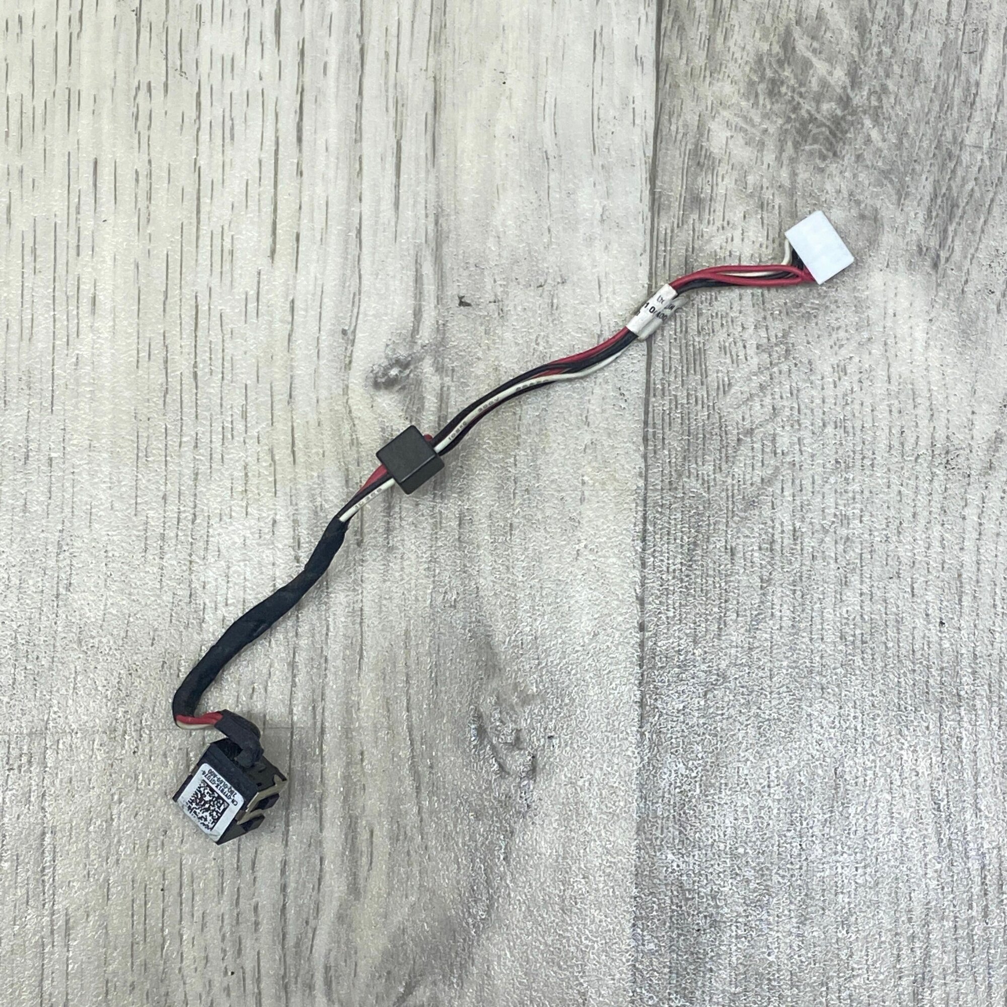 Шлейф питания Dell Inspiron 3521