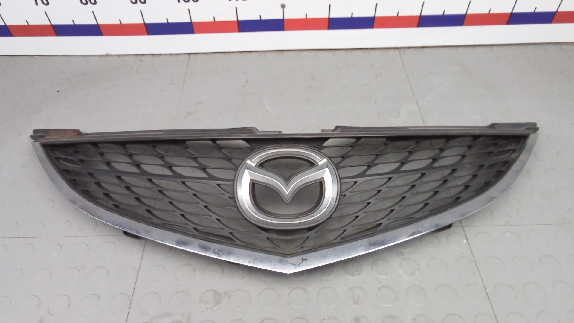 Решетка радиатора MAZDA 6 2
