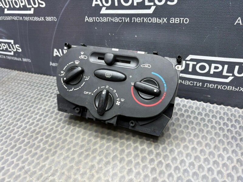 Блок управления климат-контролем Peugeot 206 1998-2010 (1.4) Б/У с пробегом Арт. 794 — фото 1