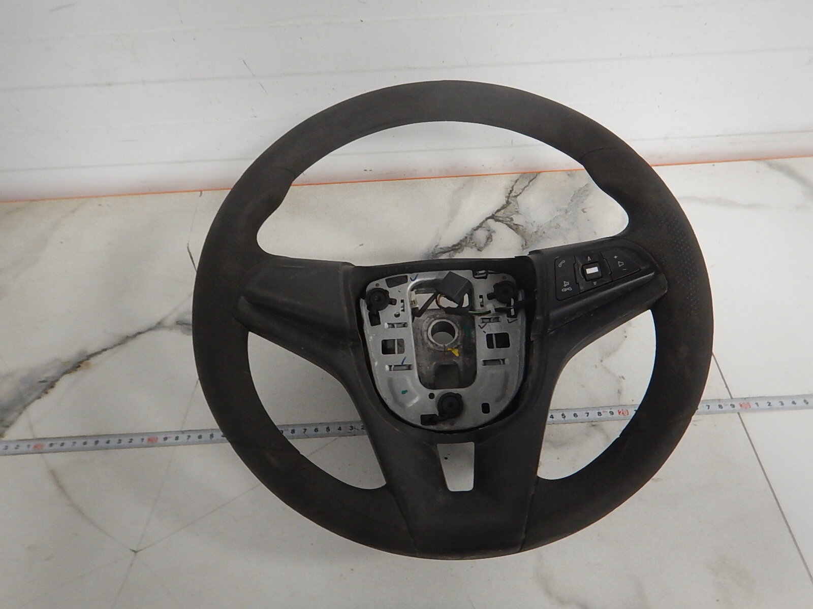 Б/У Рулевое колесо для AIR BAG, Chevrolet (Шевроле)-AVEO T300 (11-15) CHEVROLET AVEO T300 (11-15) Потертости. 653475 GEN...