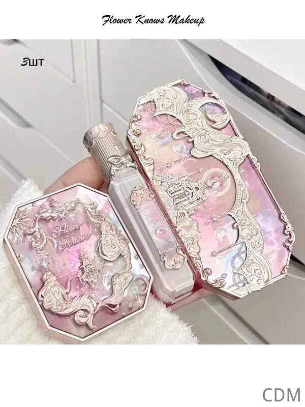 Flower Knows Moonlit Mermaid Подарочный набор для макияжа Розовый