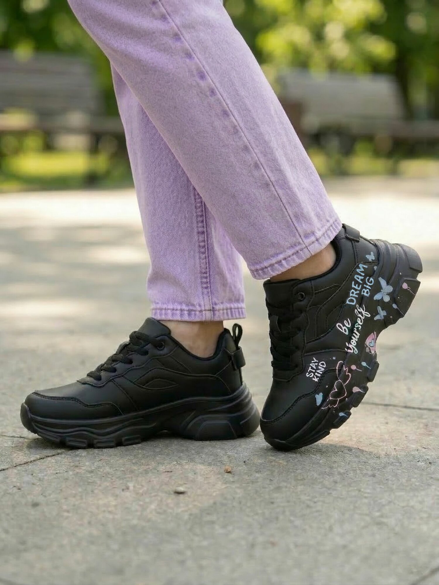 Кроссовки Кроссовки для девочки Kari, черный