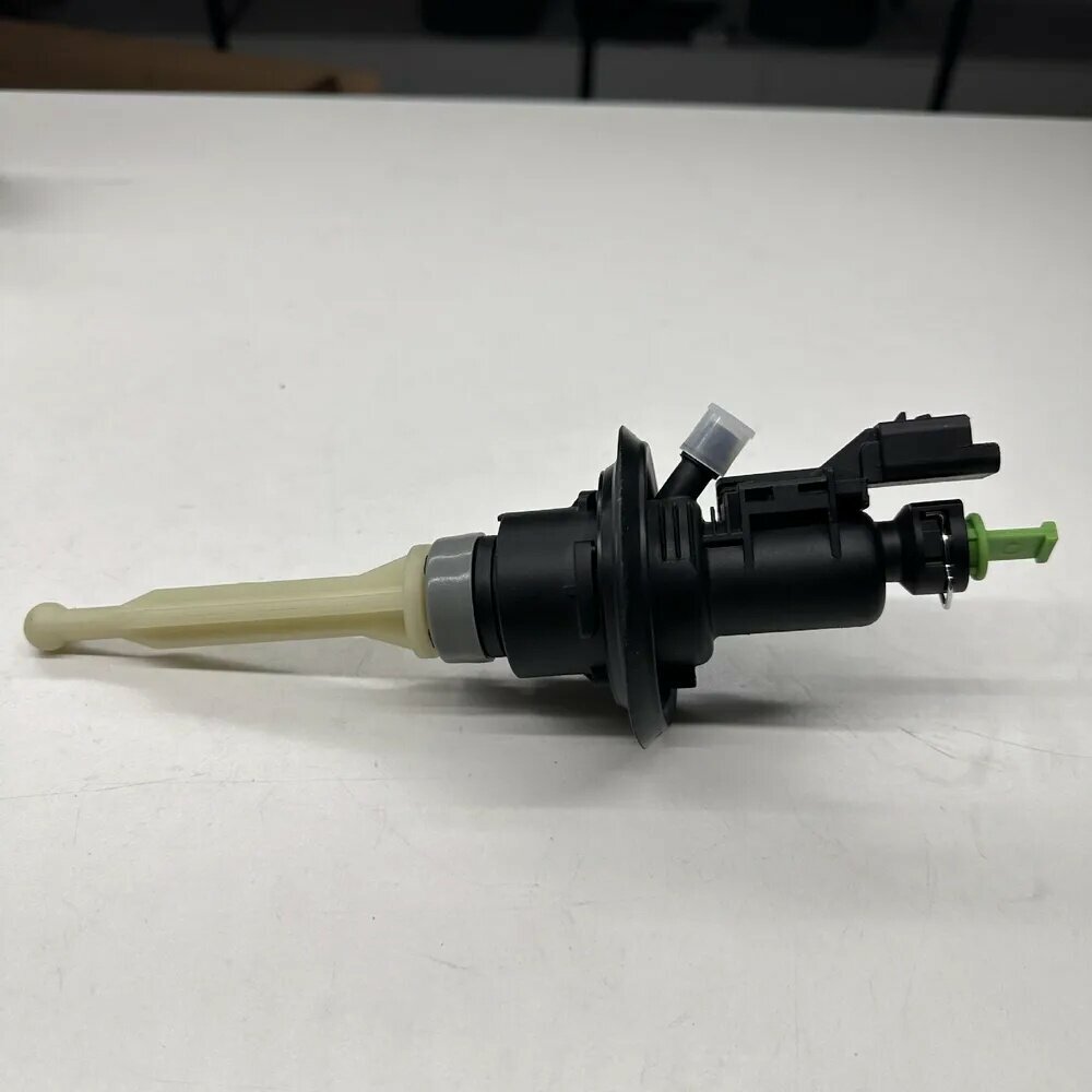 Главный цилиндр сцепления Valeo 9674259580 (3 контакта) для Peugeot 308