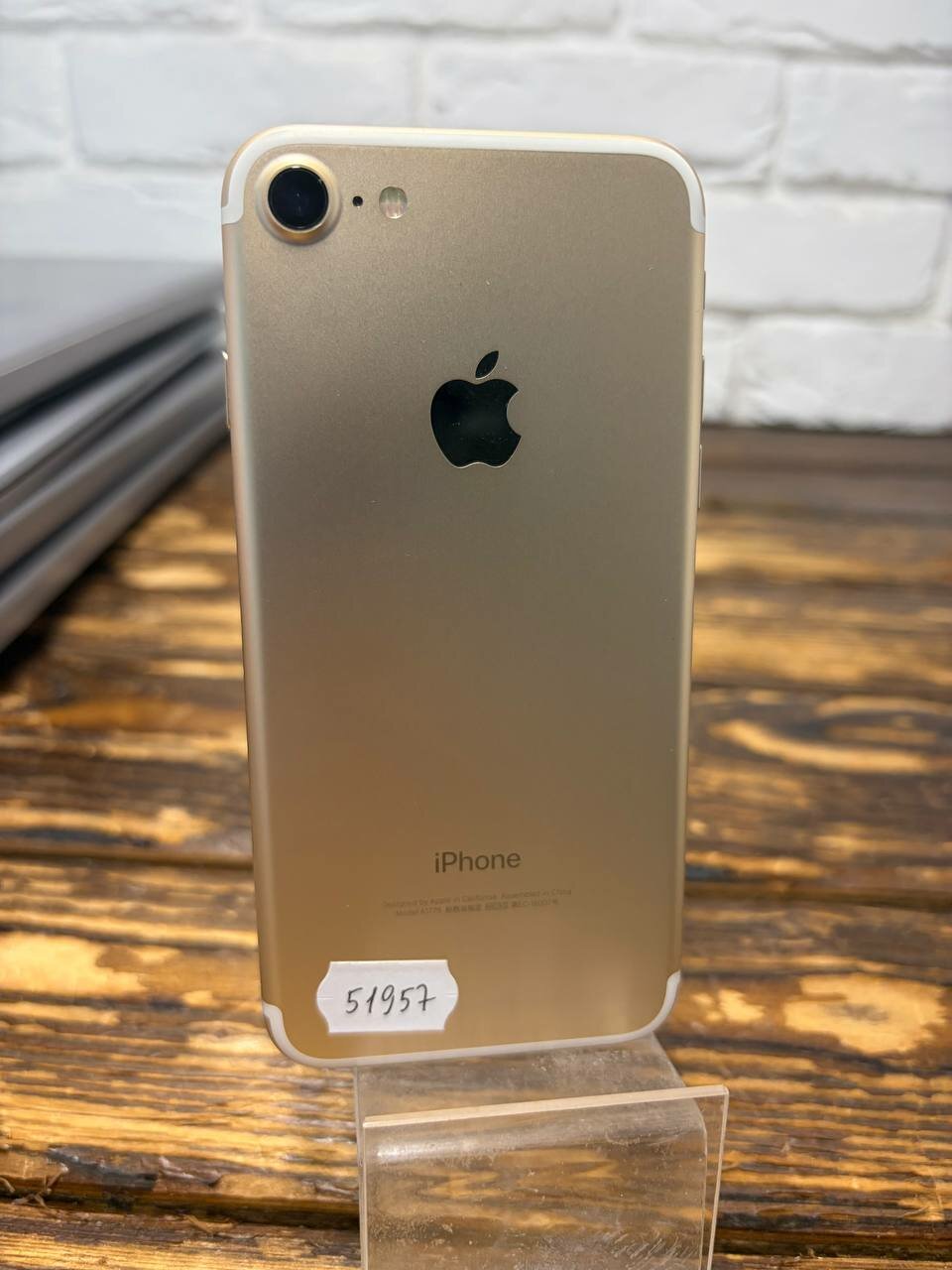 Apple iPhone 7 32gb Gold [J/A] — фото 1