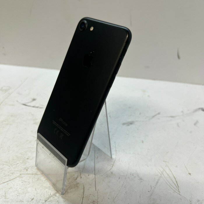 Смартфон Apple iPhone 7 2/32 Черный — фото 1