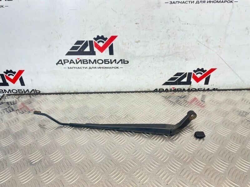 Держатель щетки стеклоочистителя toyota corolla 2005 8521102110 ZZE120 4ZZFE, правый (с пробегом)