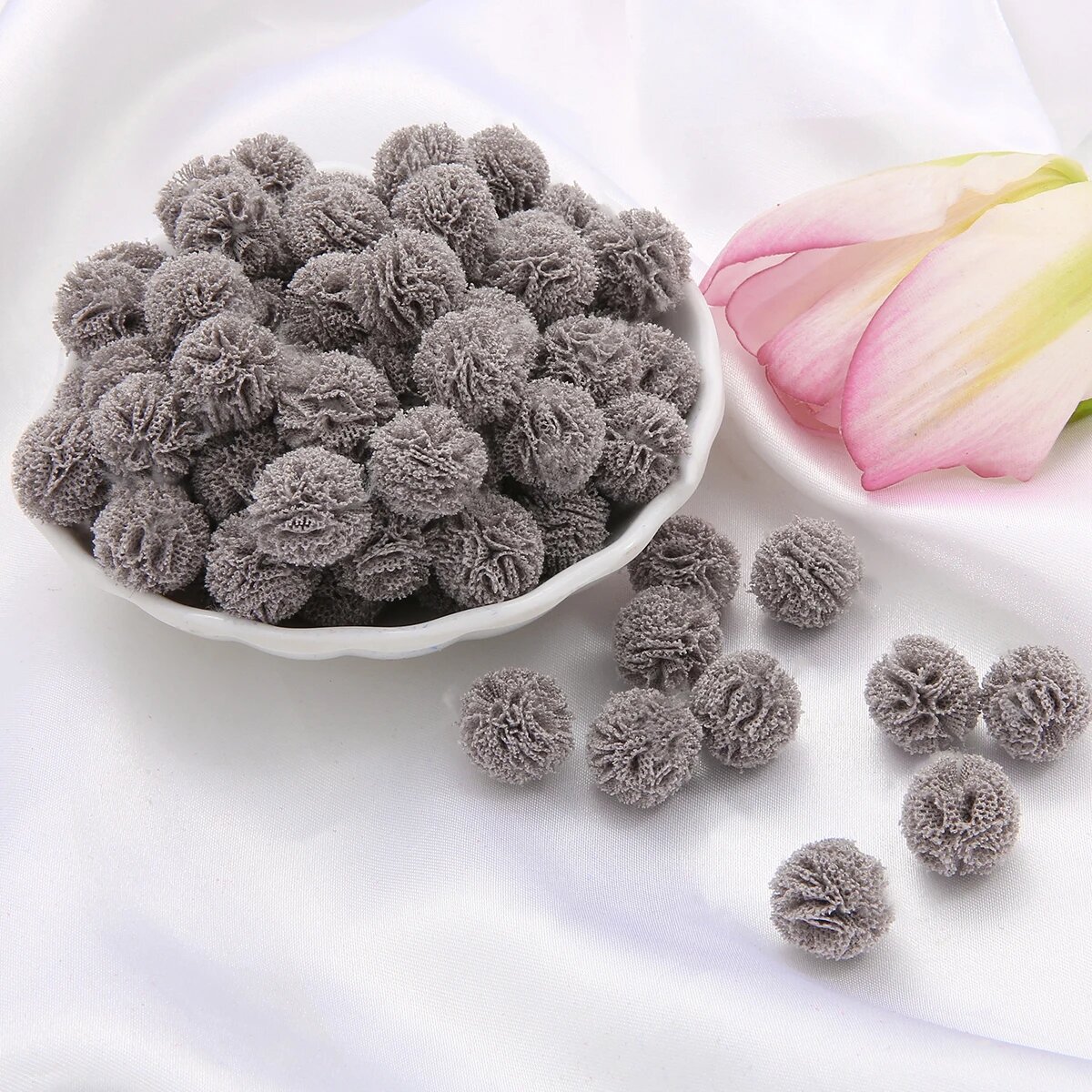 30 шт. Кружевные шарики Beadia для рукоделия Grey