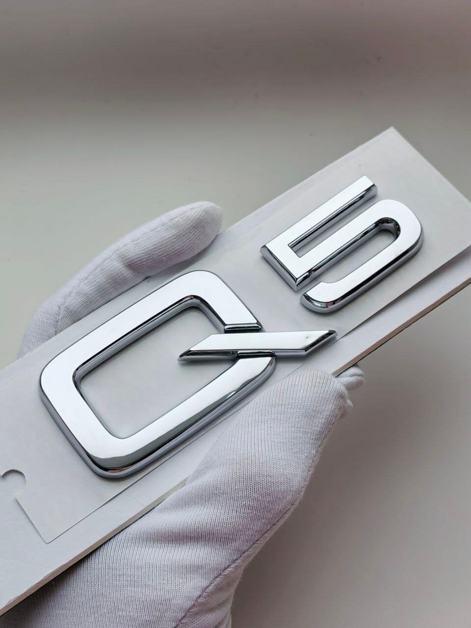 Надпись Q5 105*36 мм, эмблема Audi, шильдик Ауди, значок на автомобиль