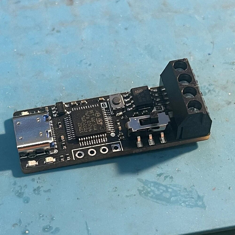USB TO CAN адаптер Dykbcells CANable Pro V1 — фото 1