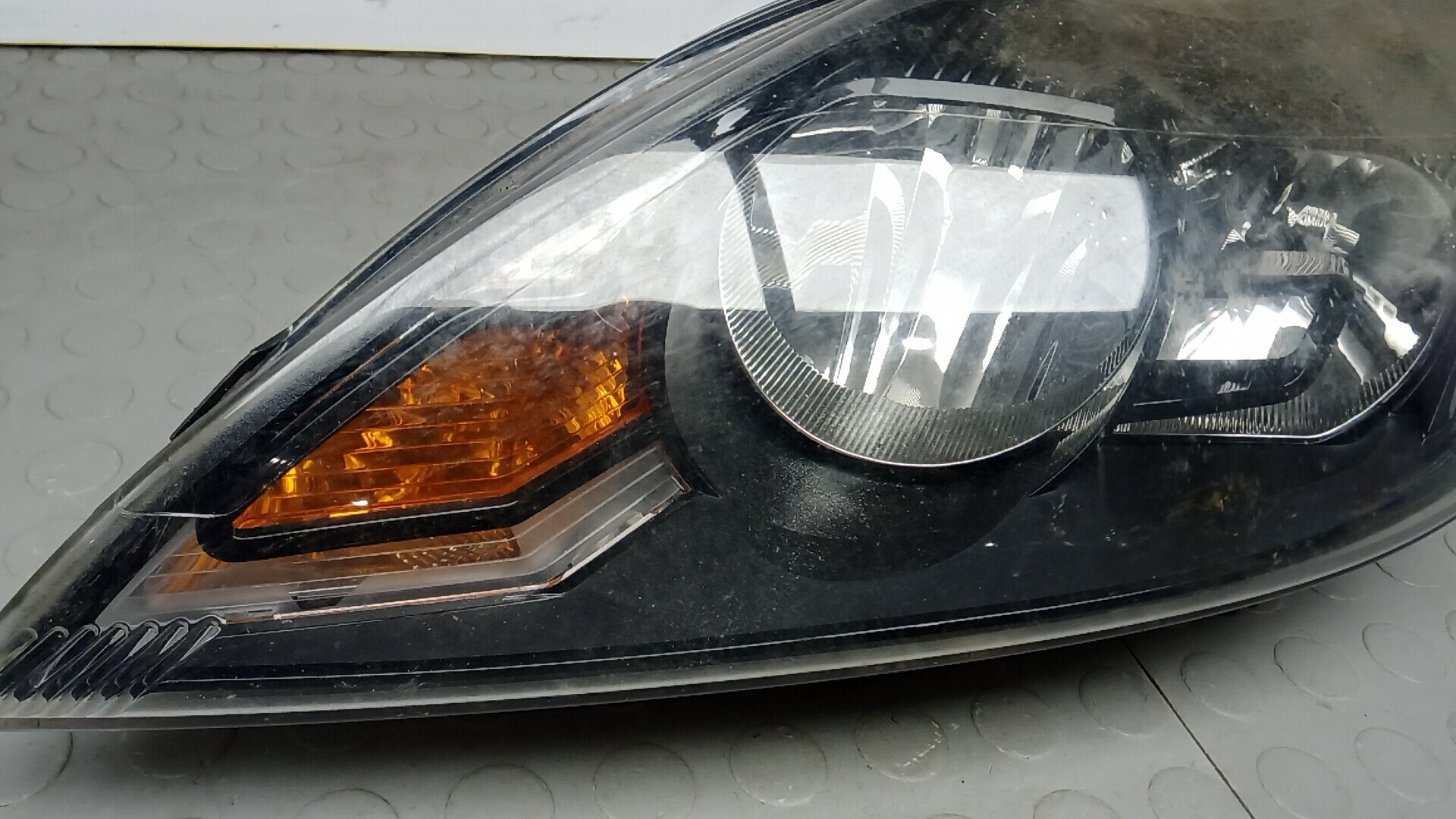 Фара левая FORD FOCUS 2 — фото 1
