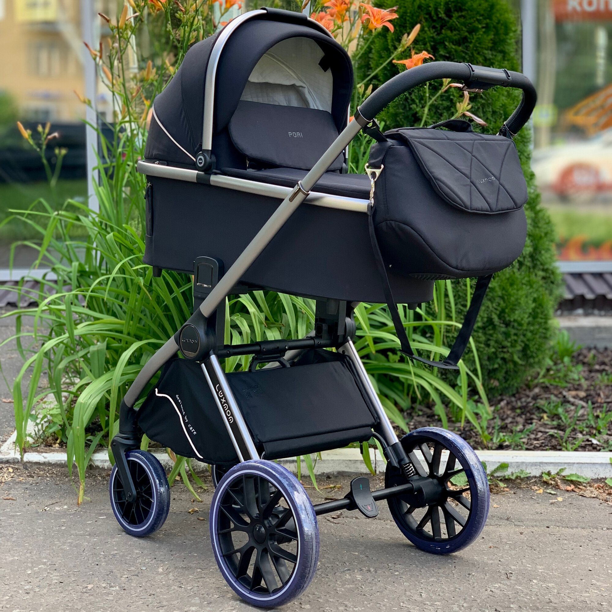 Коляска детская универсальная 2в1 BREND LUXMOM ORIGINAL 811X, реверсивный блок, черный
