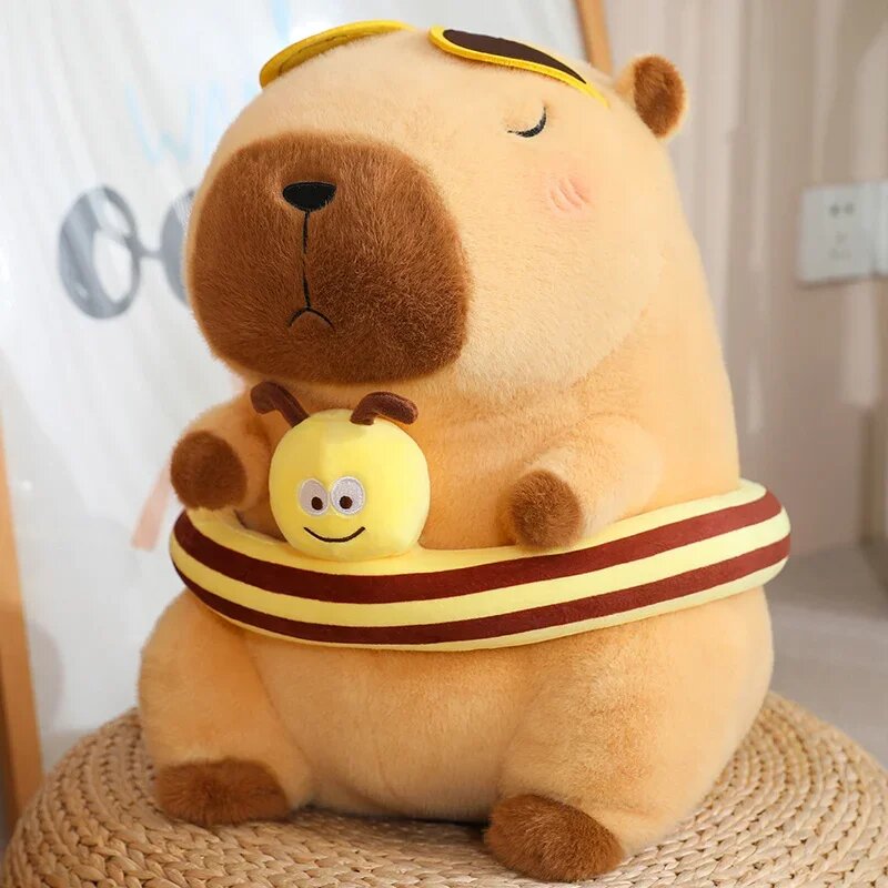 Розовая плюшевая игрушка капибара GDzaccly bee capybara, about 30-35cm
