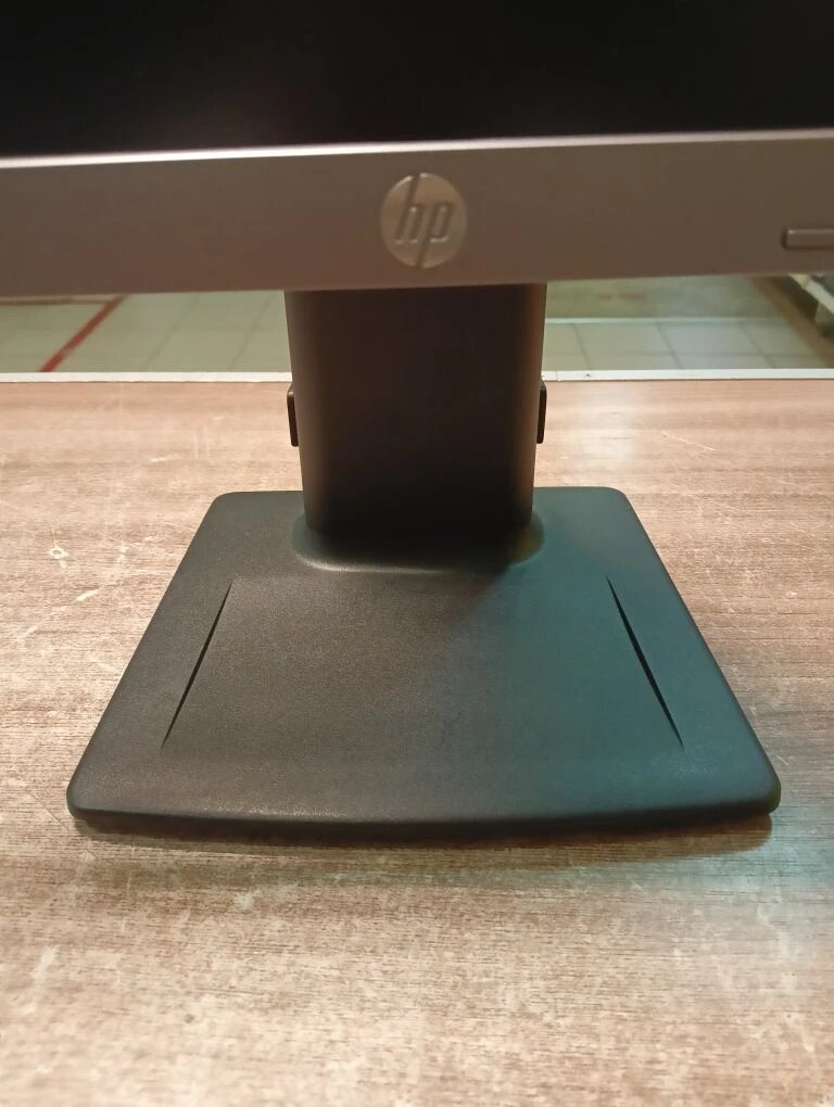 Монитор HP E190i EliteDisplay — фото 1