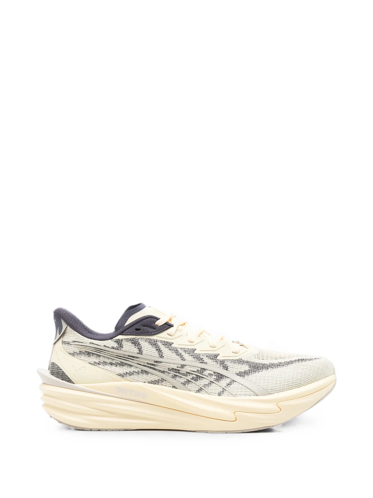 Кроссовки Deviate Nitro 4 sneakers