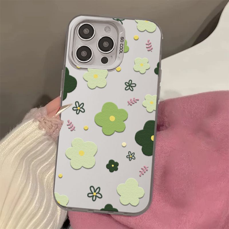 Чехол на Айфон 16 Про / iPhone 16 Pro белый с принтом цветочные элементы силиконовый ударопрочный