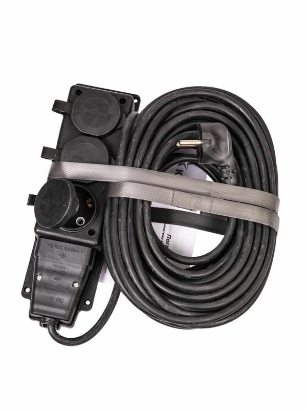 Удлинитель на каучуковой колодке 3х15м 16А IP44 250В 4кВт каучук КГ 3х2.5 черн. УХз16 Россия космос YKsm15m-3g(16A)KG-B
