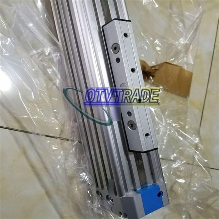 Модуль FESTO cylinder DGP-25-700-PPV-A-B