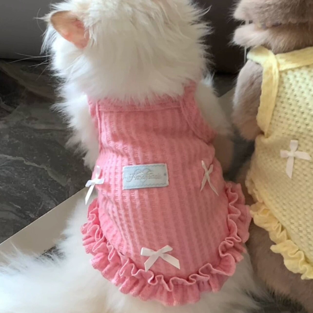 Розовая вязаная жилетка для кошек и собак, размер M, дышащая одежда для средних питомцев