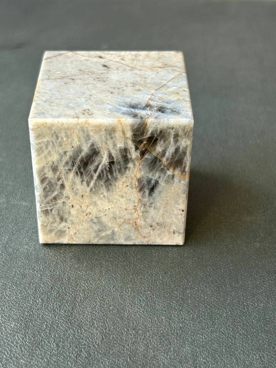 Кубик из лунника