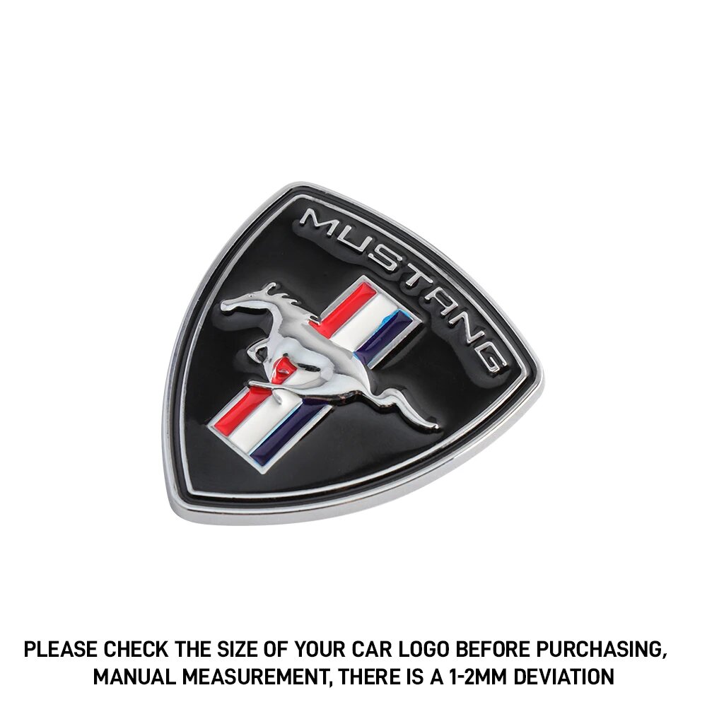 Металлическая эмблема Mustang, цвет Silver